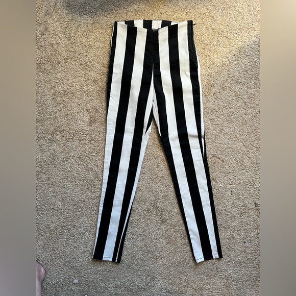 Divided | Pants & Jumpsuits | Hm Divided Brand Beetle Juice Look Pants ...